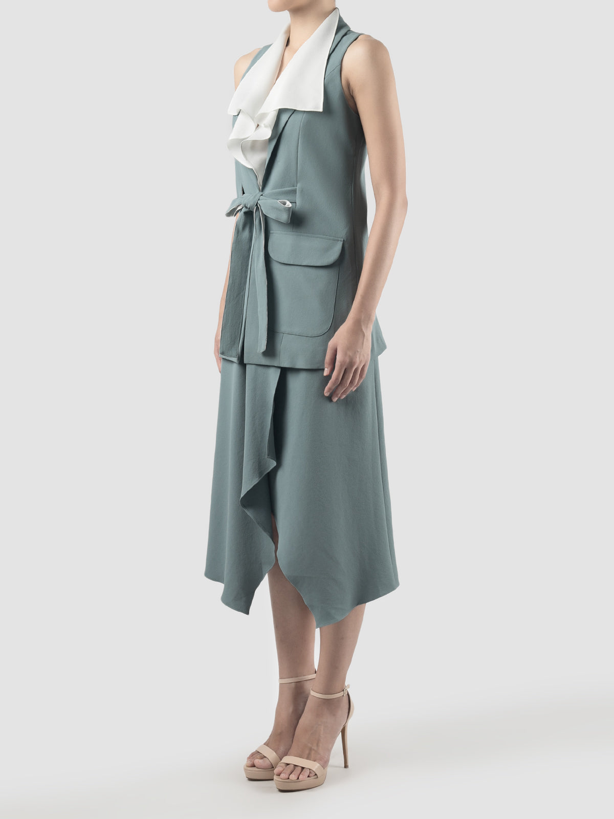 Grey Penta sleeveless jacket – PILLAR