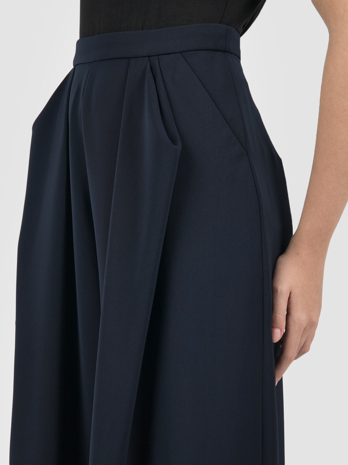 Chortle night blue pleated wide-leg pants – PILLAR